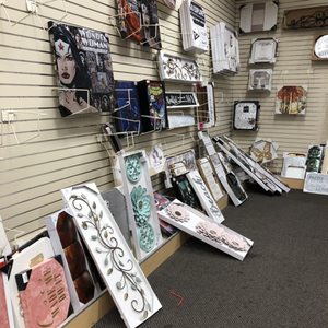 BOOT BARN - Updated October 2025 - 32 Photos - 1615 38th St S, Fargo ...