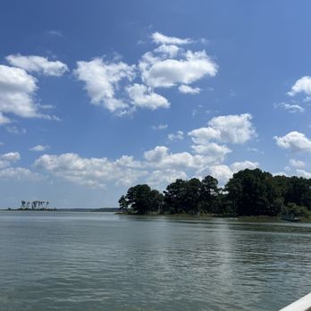 MERROIR - Updated August 2024 - 397 Photos & 330 Reviews - 784 Locklies ...