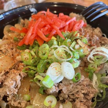 YOSHIYA UMAMI BEEF BOWL - 82 Photos & 50 Reviews - 7915 W Loop 1604 N ...