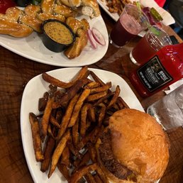 DEWEY BEER COMPANY - Updated October 2025 - 443 Photos & 431 Reviews ...