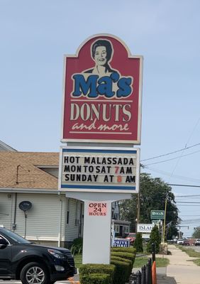 MA’S DONUTS AND MORE - 274 Photos & 288 Reviews - 78 W Main Rd ...