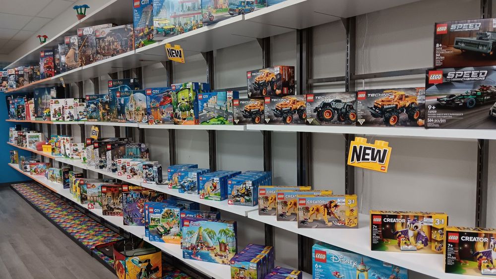 BRICKS & MINIFIGS - Updated December 2025 - 37 Photos & 26 Reviews ...