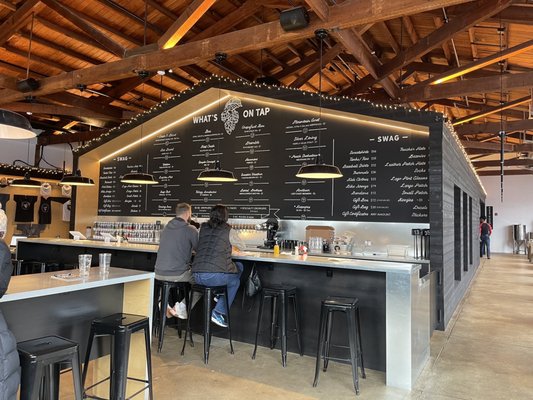 CROOKED GOAT BREWING - 95 Photos & 38 Reviews 【108 Howard St, Petaluma ...