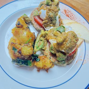 AMA KITCHEN - Updated December 2025 - 43 Photos & 24 Reviews - 809 ...