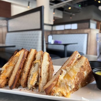 ITHACA ALE HOUSE - Updated July 2024 - 357 Photos & 562 Reviews - 301 ...