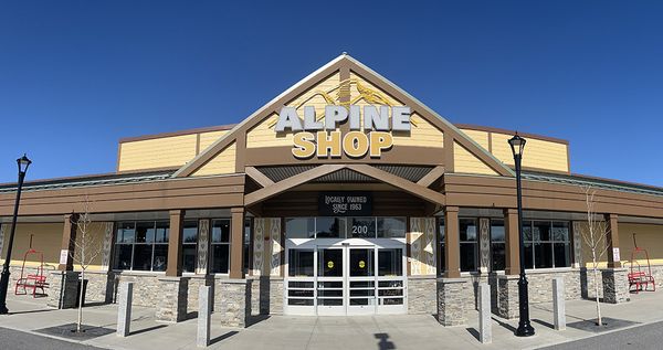 ALPINE SHOP - Updated December 2025 - 16 Photos & 31 Reviews - 935 ...