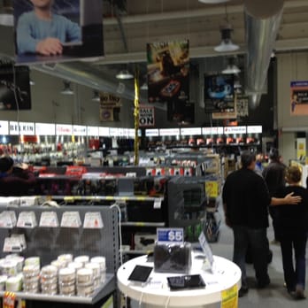 CENTRE COM - Updated December 2025 - 1866 Princes Hwy, Clayton Victoria ...