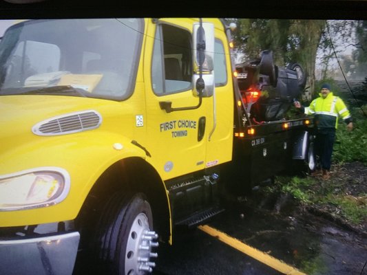 FIRST CHOICE TOW SERVICE - Updated December 2025 - 27 Photos & 10 ...