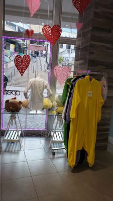 COLORFUL CUTE - Updated April 2025 - 22 Photos & 13 Reviews - 5701 ...