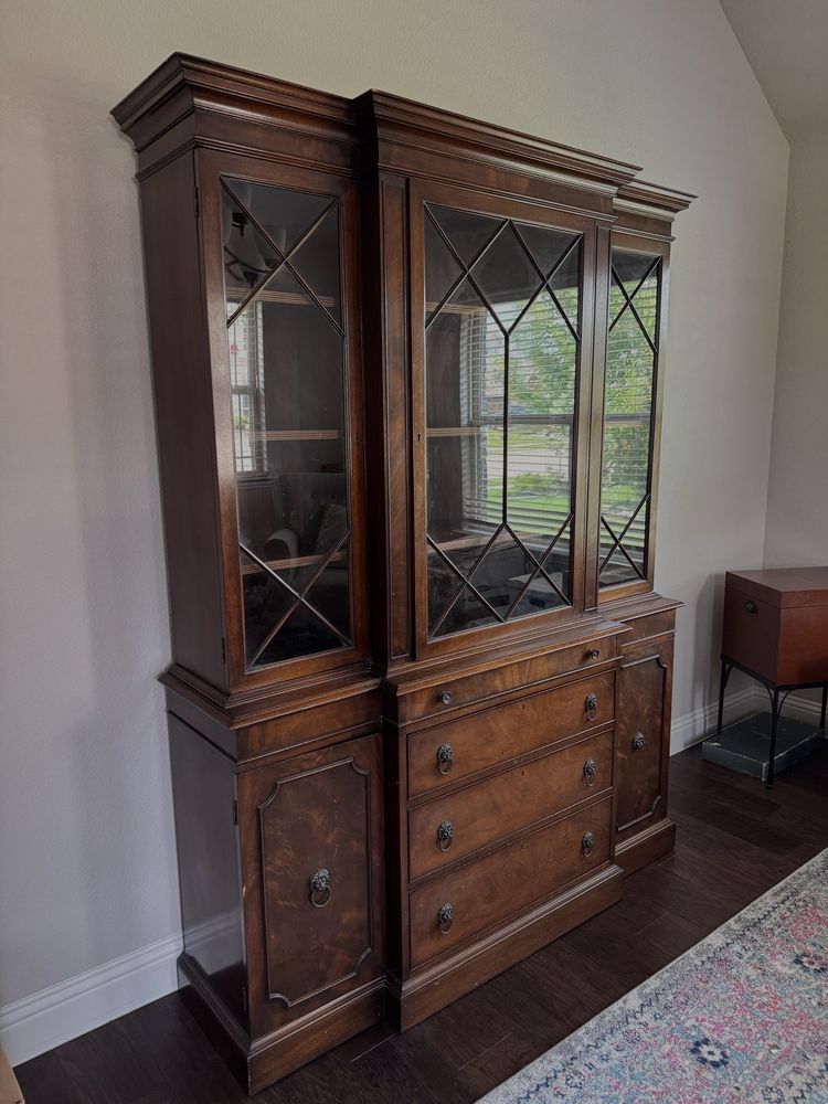 MILO THE MOVER - Updated November 2025 - 12 Photos & 50 Reviews - 102 ...