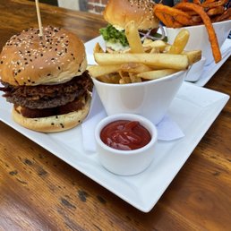 CORNERSTONE CRAFT BEER & LIVE MUSIC - Updated May 2025 - 544 Photos ...