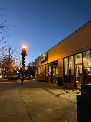 OAKHURST MARKET - Updated December 2025 - 47 Photos & 58 Reviews - 650 ...