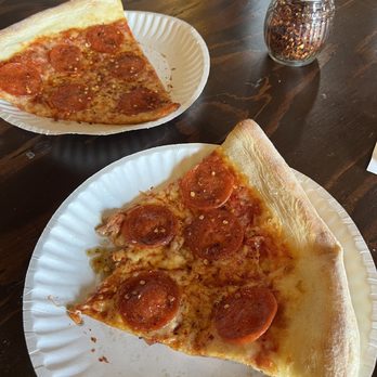 GARAGE PIZZA - Updated November 2024 - 395 Photos & 1049 Reviews - 4339 ...