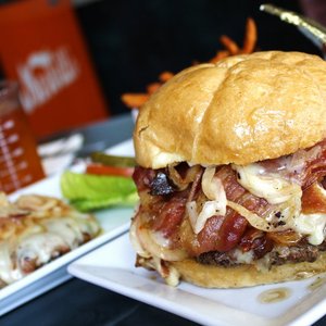 BURGERMASTER - Updated May 2025 - 171 Photos & 329 Reviews - 9820 ...