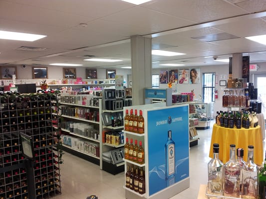 UETA DUTY FREE - Updated October 2025 - 3033 Spur 239 Rd, Del Rio ...