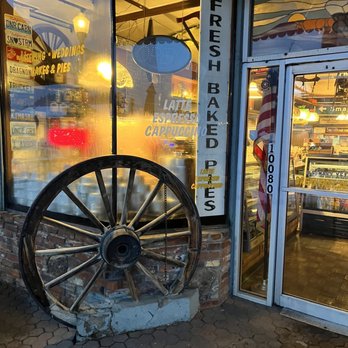 WAGON TRAIN COFFEE SHOP - Updated January 2026 - 265 Photos & 552 ...
