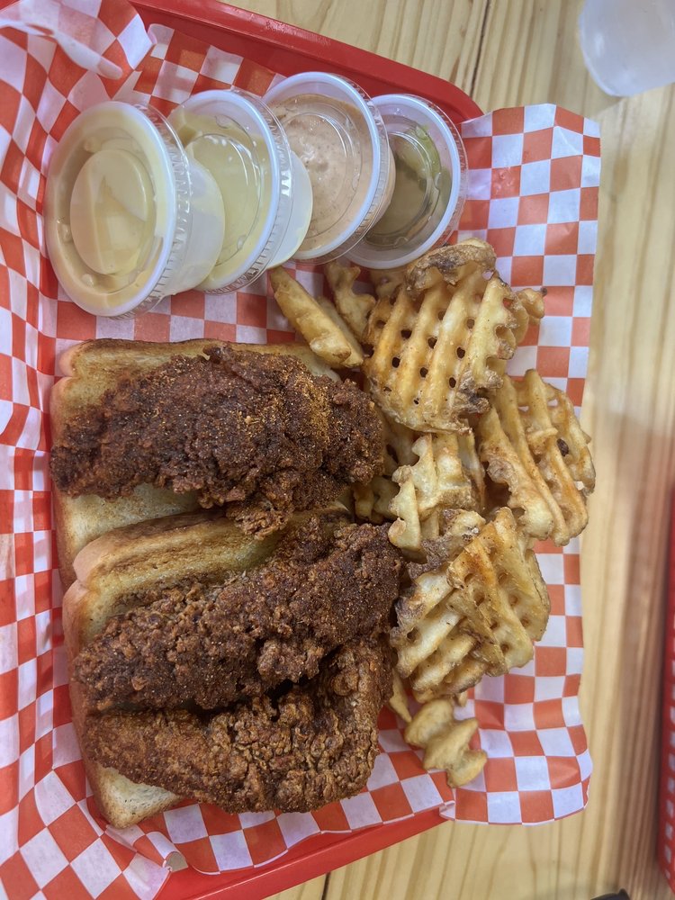BLAZIN’ HOT CHICKEN - 1920 E Houston River Rd, Westlake, Louisiana ...