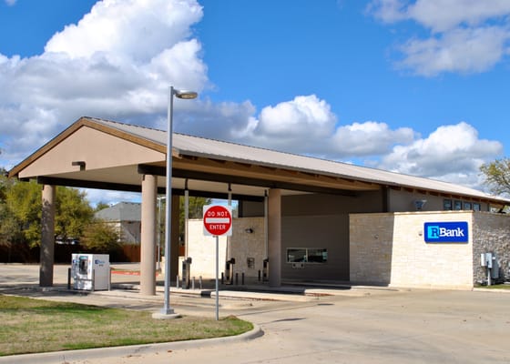 R BANK - Updated October 2025 - 33 Photos & 18 Reviews - 3600 E Palm ...