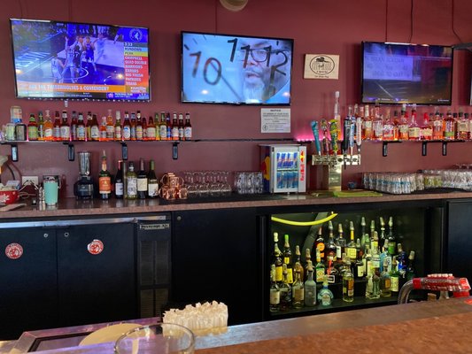 CITY POOL HALL & SPORTS BAR - Updated December 2025 - 34 Photos & 80 ...