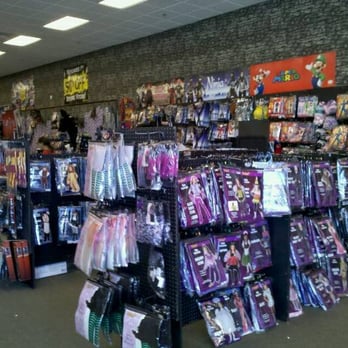 SPIRIT HALLOWEEN STORE - Updated October 2024 - 41 Photos & 13 Reviews ...
