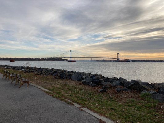 CLASON POINT PARK - Updated September 2025 - 18 Photos - Clason Point ...