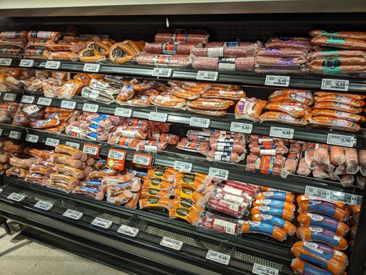 METRO - Updated December 2025 - 64 Photos & 11 Reviews - 1822 Whites ...