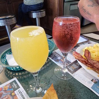 METRO DINER - Updated August 2024 - 477 Photos & 560 Reviews - 1000 S ...