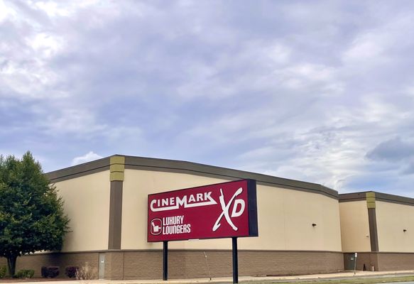 CINEMARK WEST SPRINGFIELD 15 - Updated December 2025 - 13 Photos & 52 ...
