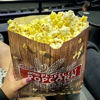 AMC DINE-IN MONTCLAIR PLACE 12 - Updated July 2025 - 406 Photos & 213 ...