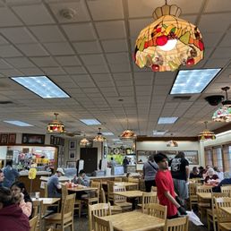 MINER’S DRIVE-IN RESTAURANT - Updated March 2025 - 463 Photos & 721 ...