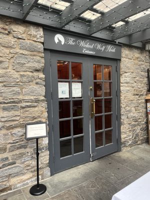 WICKED WOLF NORTH - Updated December 2025 - 110 Photos & 55 Reviews - 2 ...