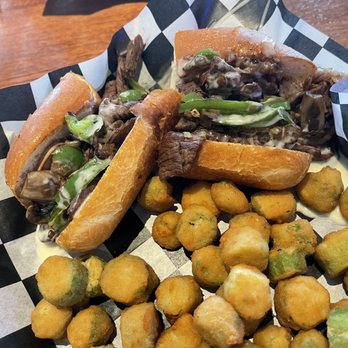 THE DUGOUT TAVERN & GRILL - Updated October 2025 - 17 Photos & 38 ...