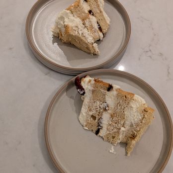 VAVA DESIGNER CAKES - Updated October 2025 - 57 Photos - 620 Yonge St ...