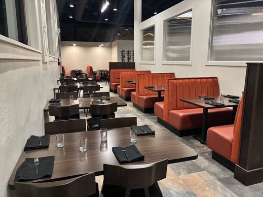 THE FOX HOLE - Updated December 2025 - 11 Photos - 304 Central Ave NW ...