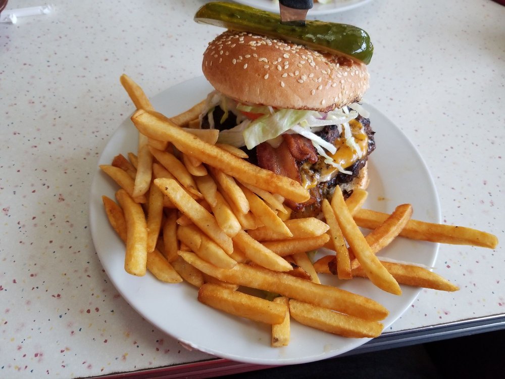 ANGEL’S DINER - 50 Photos & 40 Reviews - 33 Broadway, Orangeville ...