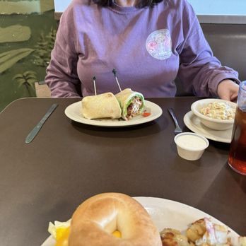 P & S FAMILY DINER - Updated December 2025 - 104 Photos & 106 Reviews ...