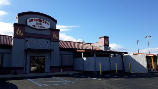 CHECKERED PIG BBQ & RIBS - 47 Photos & 66 Reviews - Barbeque - 155 ...