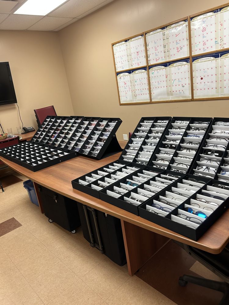 THE TRAVELLING OPTICIAN - Updated December 2025 - 211 S Albion Street ...