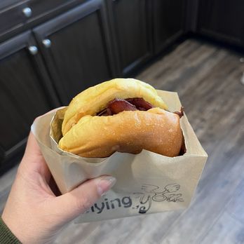 THE FLYING YOLK - Updated July 2025 - 729 Photos & 864 Reviews - 2902 ...