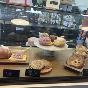 STACKS BOOK CLUB - Updated March 2024 - 91 Photos & 40 Reviews - 1880 E ...