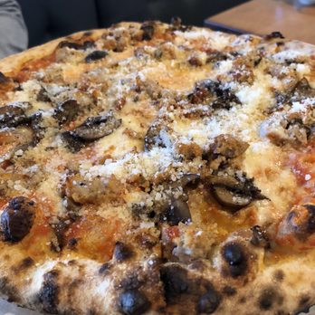 SQUARE PEG PIZZERIA - Updated September 2025 - 531 Photos & 240 Reviews ...
