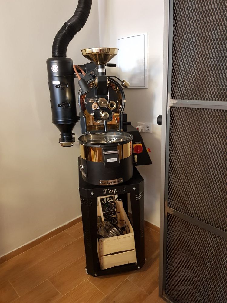 FACTORÍA 77 COFFEE ROASTER | 12 Photos | Calle Tomás Cólogan Osborne 2 ...