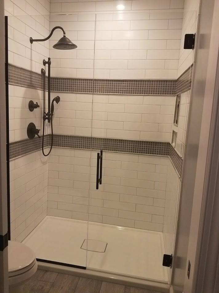 SPLENDOR SHOWER DOOR - Updated December 2025 - 24 Photos - 1133 S ...