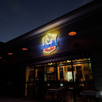 SLAP BOX PIZZA AND WINGS - Updated December 2025 - 28 Photos & 32 ...