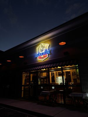 SLAP BOX PIZZA AND WINGS - Updated December 2025 - 28 Photos & 32 ...