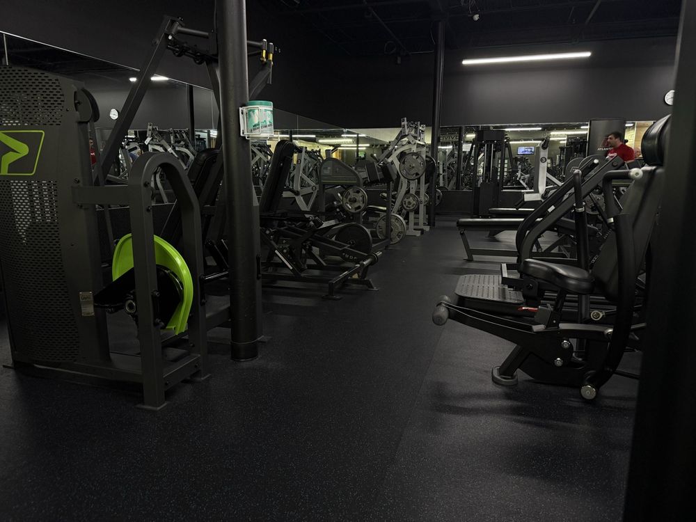 RAW ATHLETIC CLUB - STUART - Updated December 2025 - 838 SW Federal Hwy ...