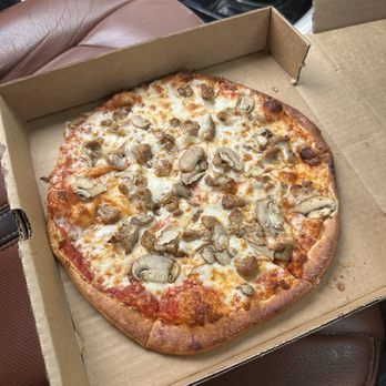 HOLY PIE PIZZERIA - SAVANNAH - Updated January 2026 - 31 Photos & 31 ...