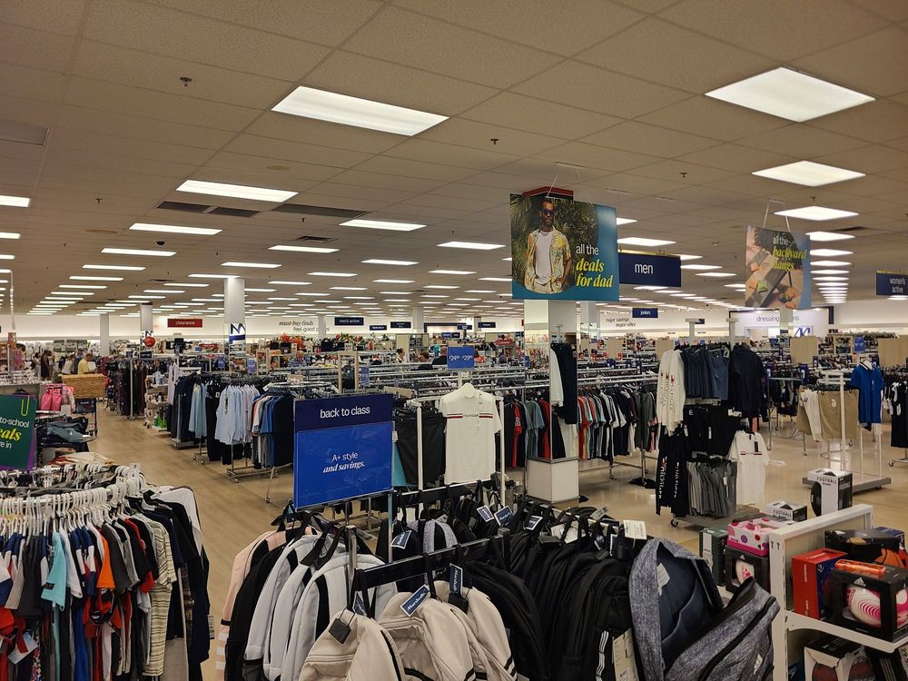 MARSHALLS - 9779 Jefferson Davis Hwy, Fredericksburg, Virginia ...