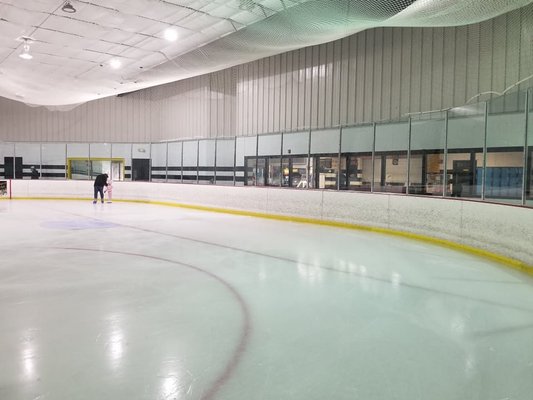 HAMPTON ROADS ICEPLEX - Updated December 2025 - 20 Photos & 21 Reviews ...