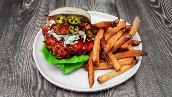 THE GOOD BIRD - Updated July 2025 - 20 Photos & 20 Reviews - 145 S Main ...